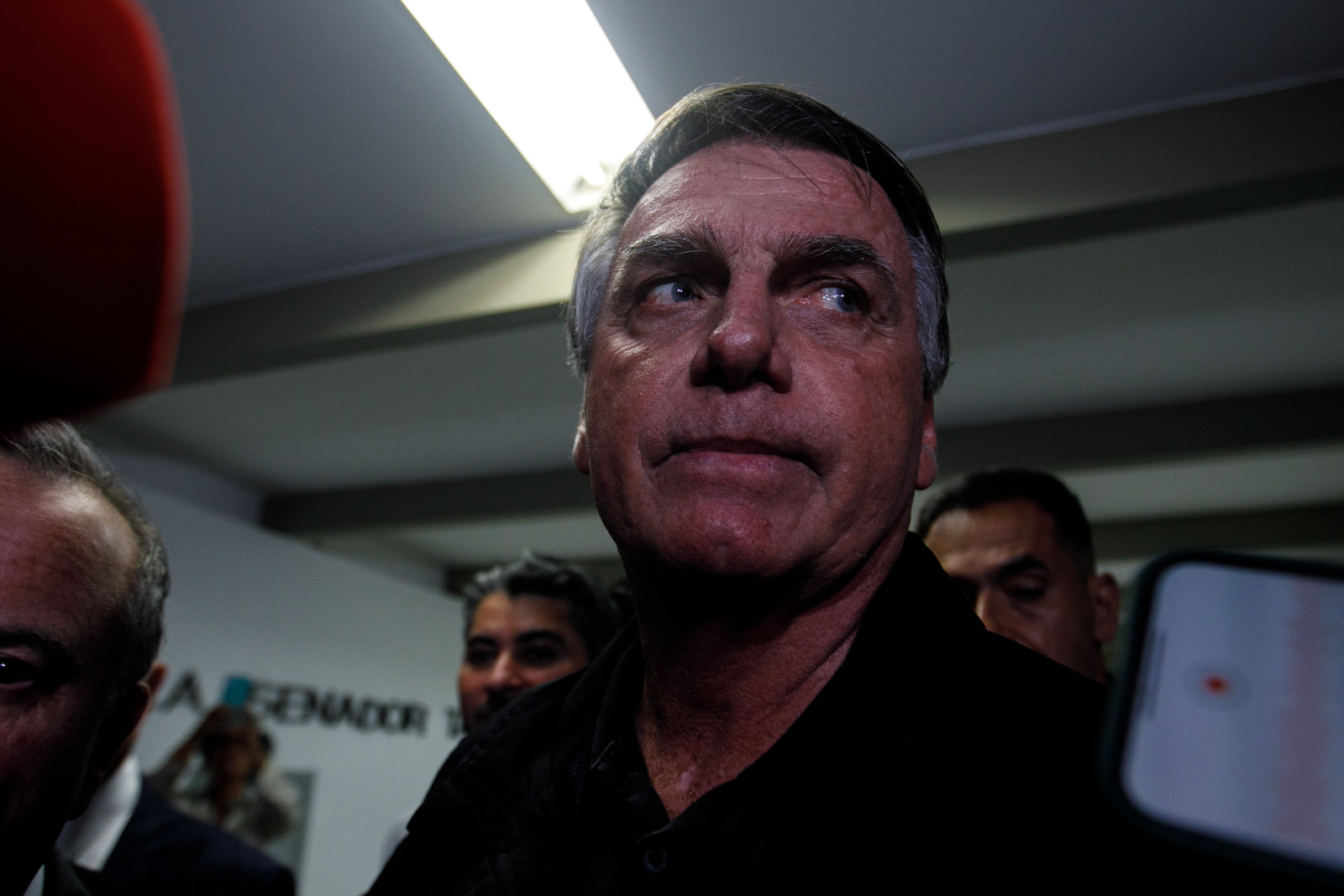 Defesa de Bolsonaro pede anulação da delação do Cid e julgamento da denúncia da trama golpista