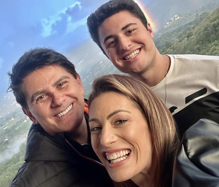 Filho De Cesar Filho E Elaine Mickely Fala Sobre Noivado Aos 19 Anos