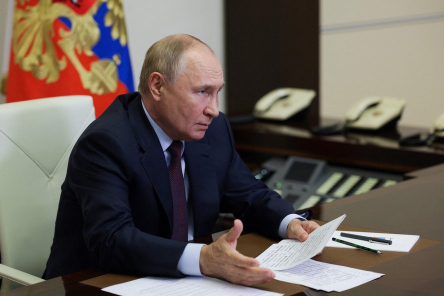 Deputados votam lei que proíbe a promoção de um estilo de vida 'sem ...