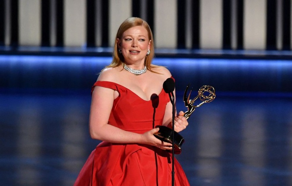 Sem surpresas, Emmy 2023 consagra 'Succession', 'O Urso' e 'Treta' e ...