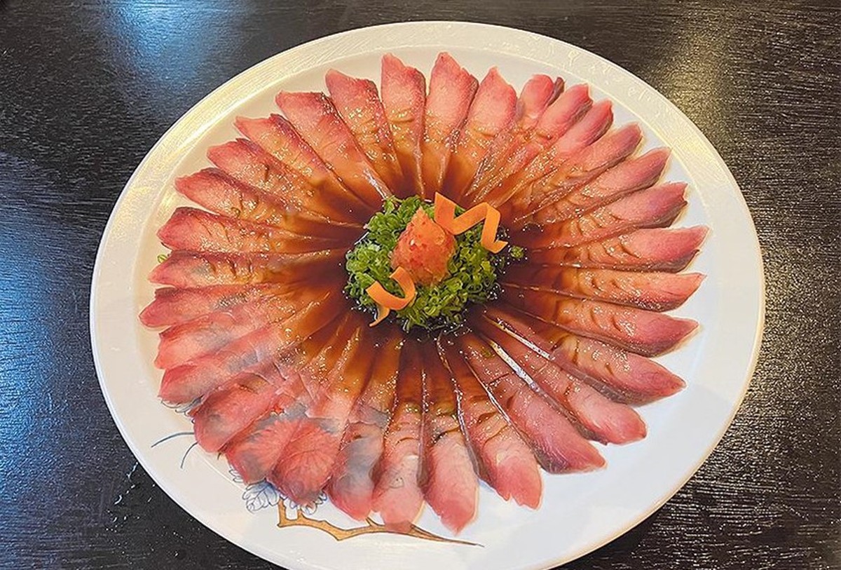 Azumi, tradicional restaurante japonês, reabre mais bonito em novo ...