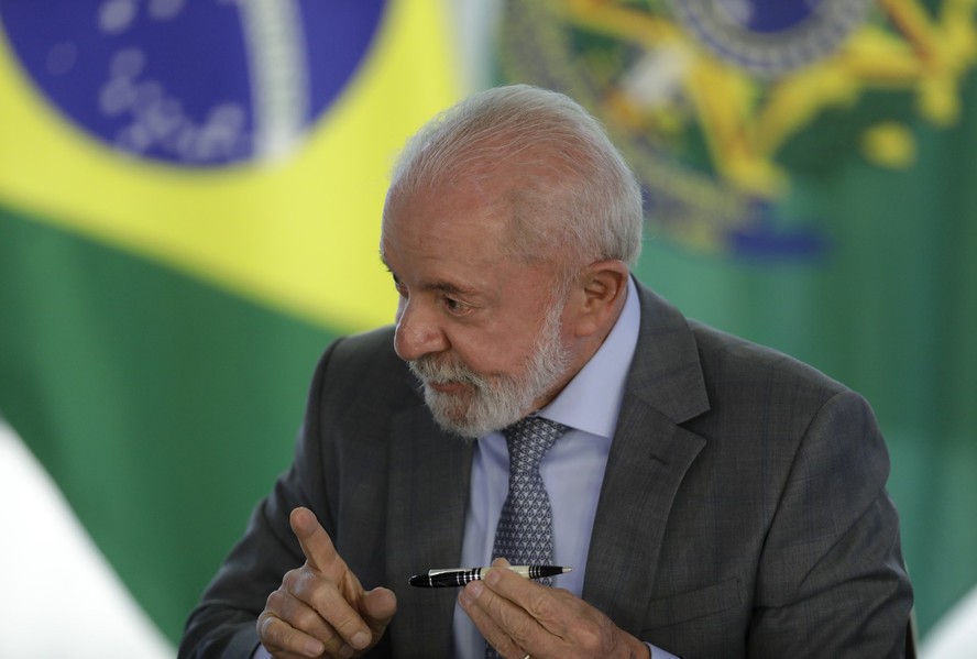 Lula diz que MP da energia elétrica 'não é coisa fácil de ser aprovada no Congresso'