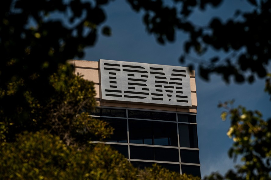 IBM comunica aos gestores em home office: 'mudem-se para perto de um ...