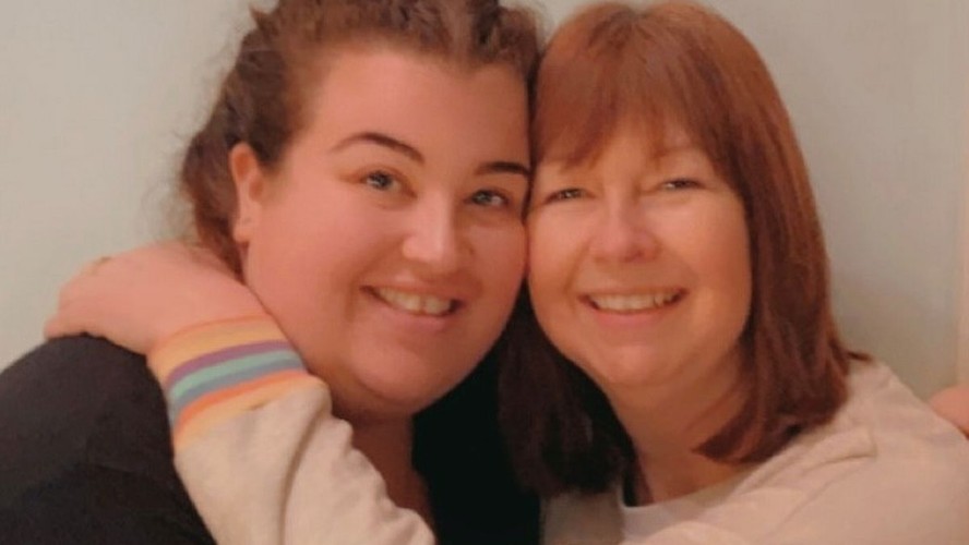 'De luto por quem ainda está viva': o relato de uma filha cuja mãe tem ...