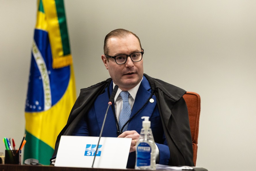 Zanin vota para condenar réus da trama golpista e diz que Bolsonaro ...