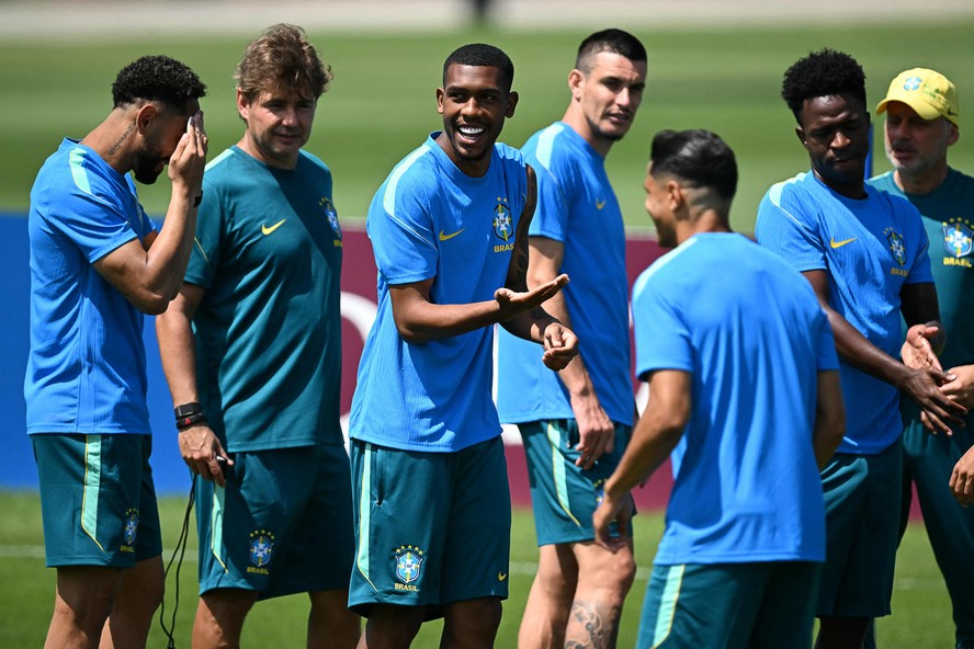 Para os mais supersticiosos, a vitória do Brasil na estreia da Copa é ...