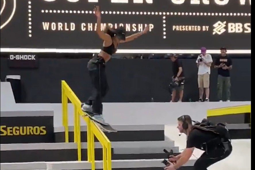 Skate: Rayssa Leal se classifica para final do Super Crown em primeiro; Pâmela Rosa é eliminada