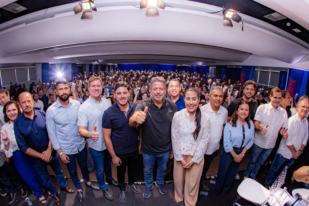 Lira lança pré-candidatura ao Senado em evento sem JHC e com indiretas ...