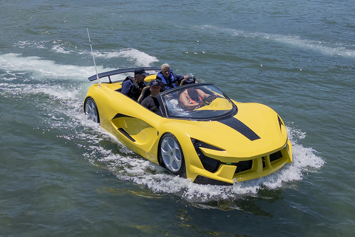 Barco em forma de carro, iates de luxo, casa flutuante: conheça as ...