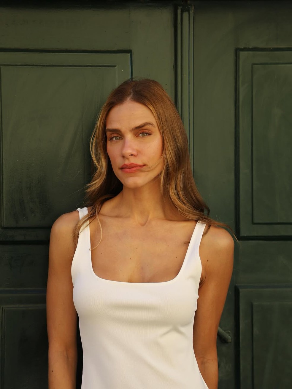 Quem é Isabelle Nassar, atriz e viúva do empresário Alexandre Carvalho ...