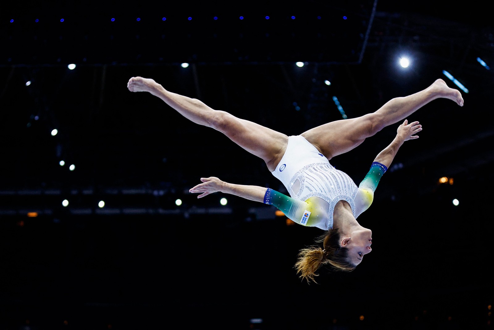 Seleção brasileira de ginástica feminina conquista inédita medalha de ...