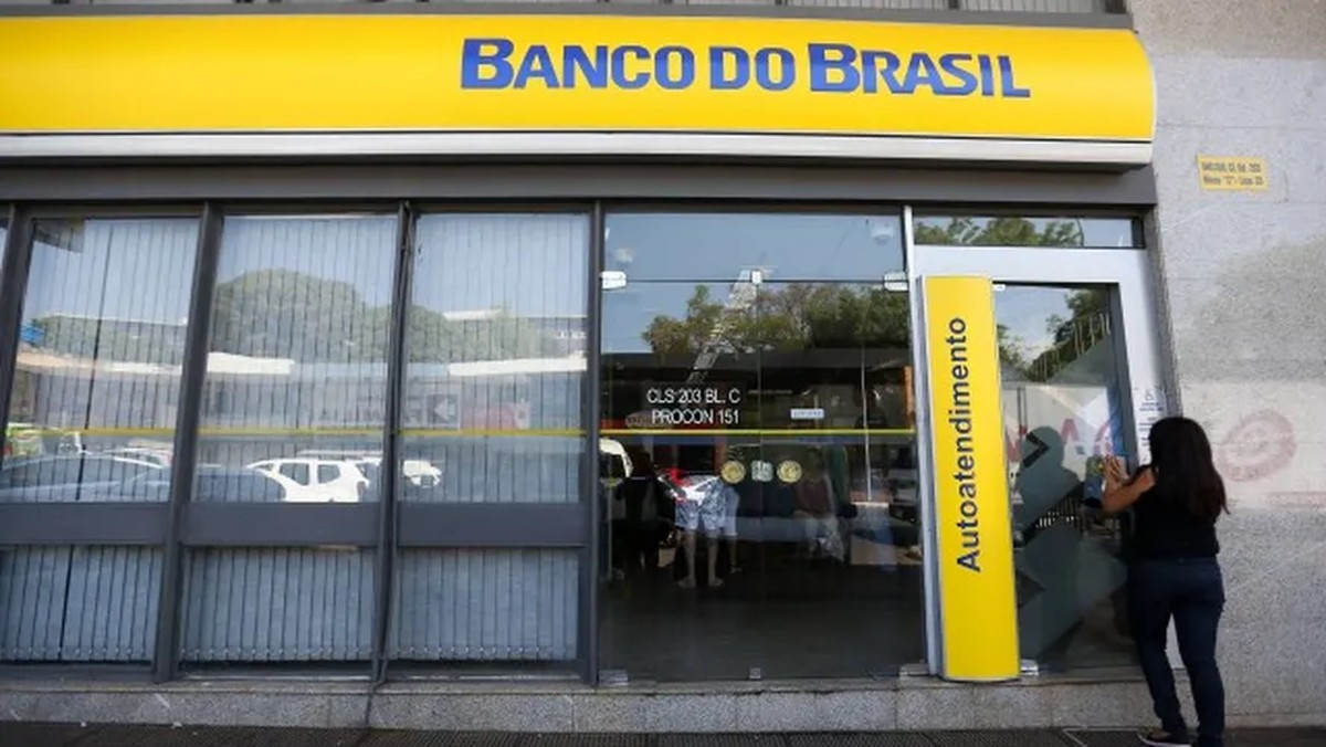 Previ, fundo de pensão dos funcionários do BB, registra déficit de R ...