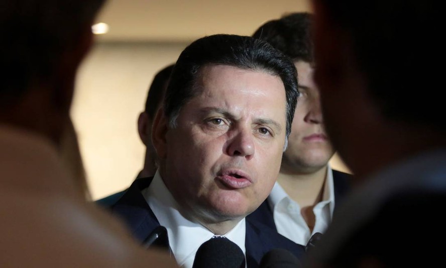 Aliado de Aécio, Marconi Perillo é eleito presidente do PSDB, e defende candidatura de Leite em 2026