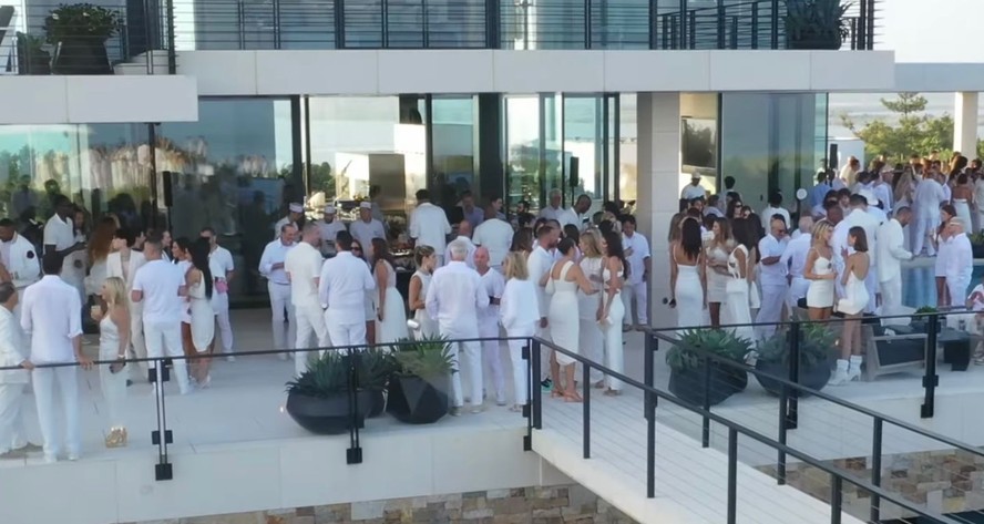 Sexo, drogas e descontrole: saiba como eram as famosas 'festas do ...