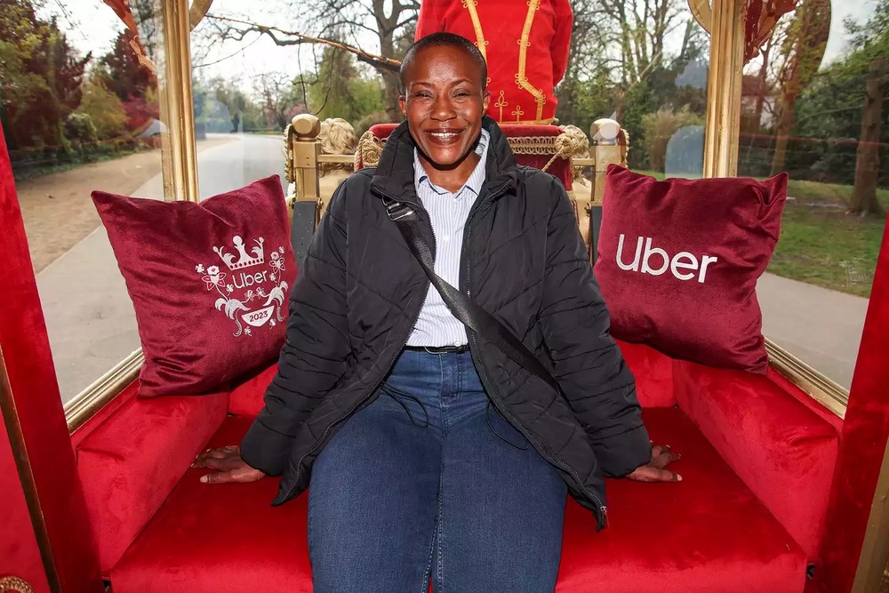 Carruagem por aplicativo? Uber oferece um serviço especial em Londres ...