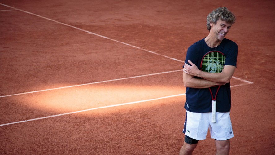 Série documental sobre Gustavo Kuerten ganha data de estreia no Disney+