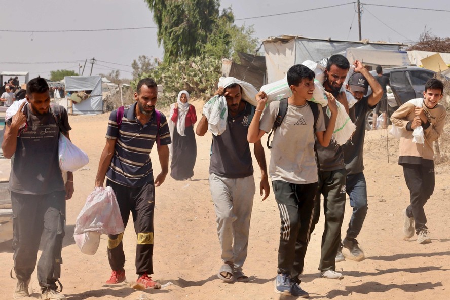 Israel anuncia reabertura limitada da passagem de fronteira de Rafah a ...