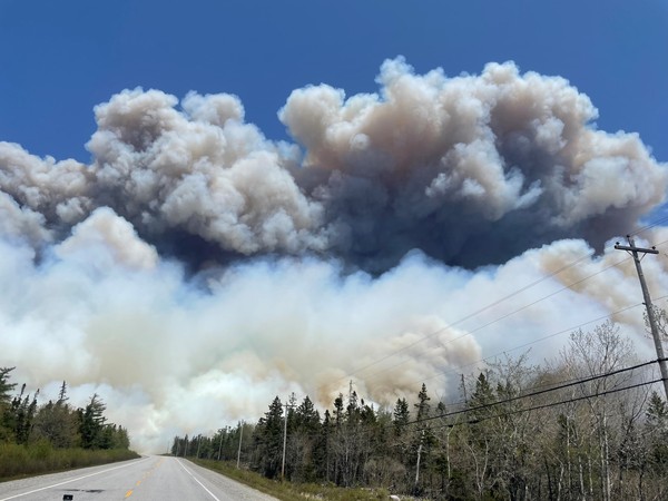 Incêndio no Canadá cobre todo o país e metade dos EUA de fumaça tóxica ...
