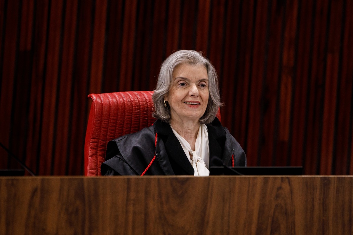 TSE avalia formar lista tríplice exclusivamente só com mulheres para nova vaga