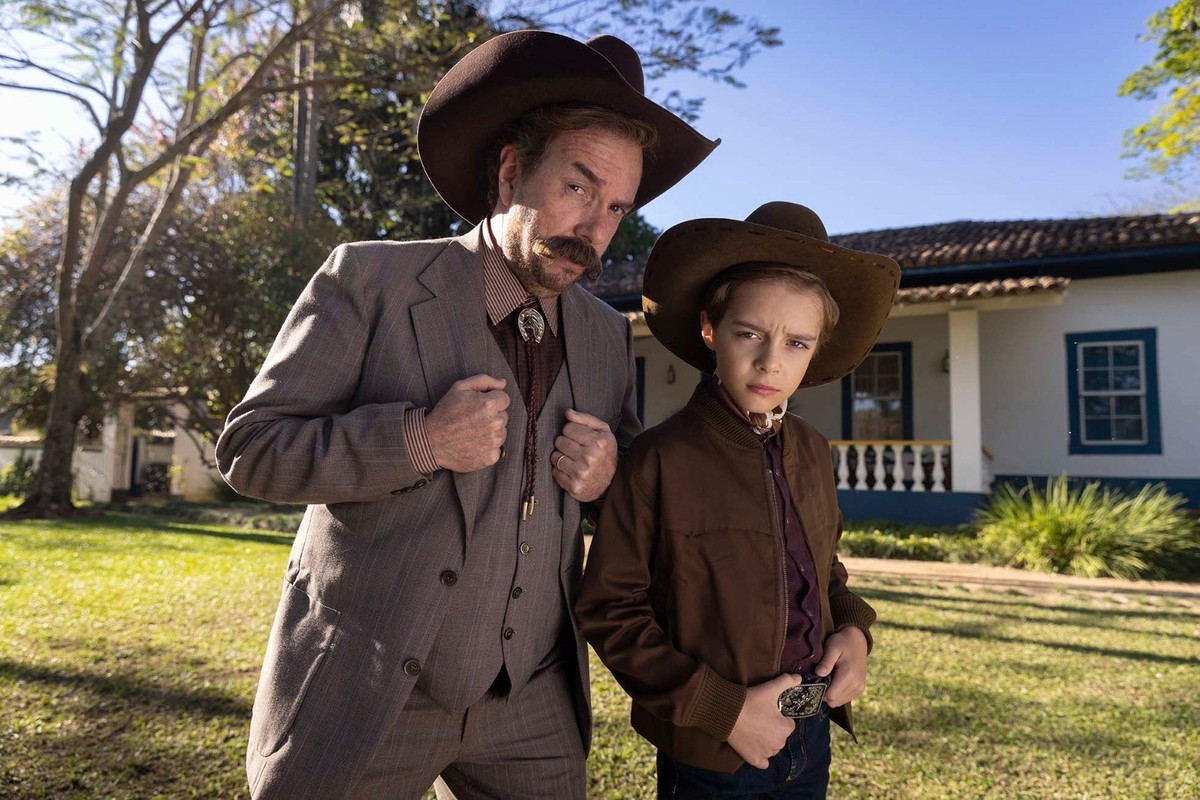 Augusto Madeira e Enzo Henrique surgem caracterizados como os vilões do ...