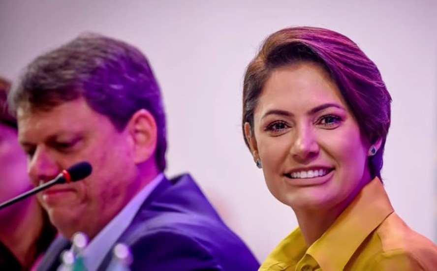 Genial/Quaest: Tarcísio e Michelle lideram preferência na direita para ...