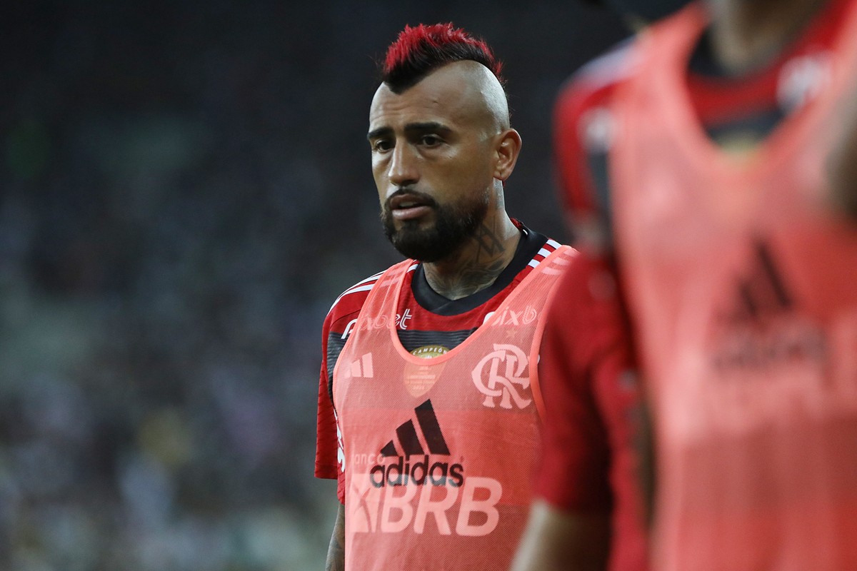 Vidal, David Luiz, Filipe Luis...como Flamengo pretende lidar com ...