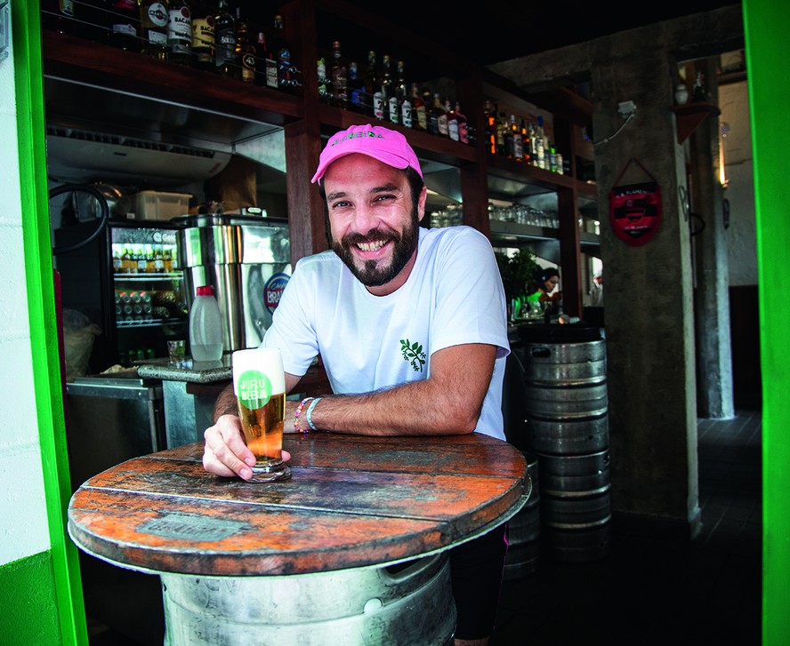 Bar Jurubeba, do chef Elia Schramm, mistura raízes suburbanas cariocas ...