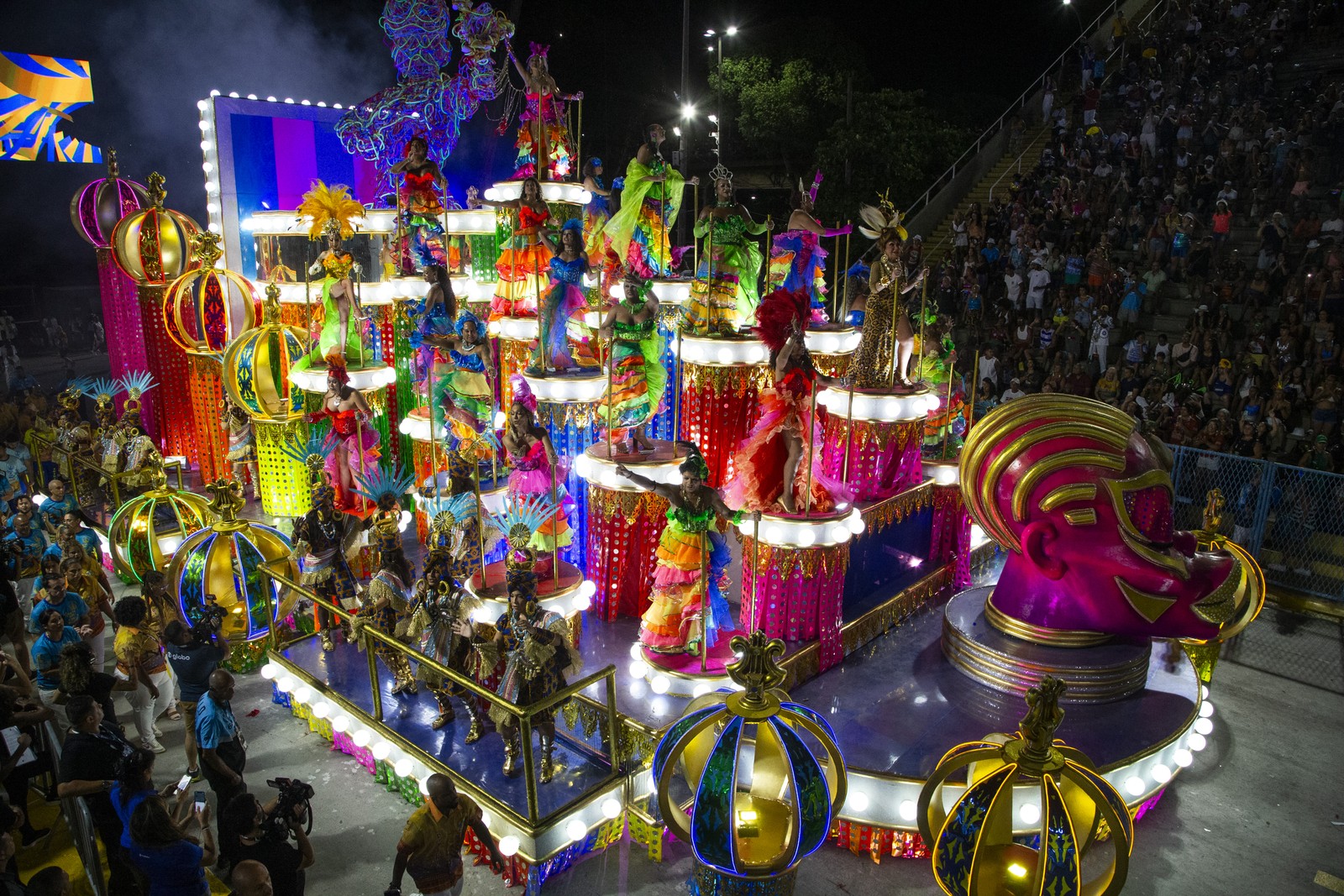 Carnaval 2025: veja fotos do terceiro e último dia de desfiles do Grupo ...