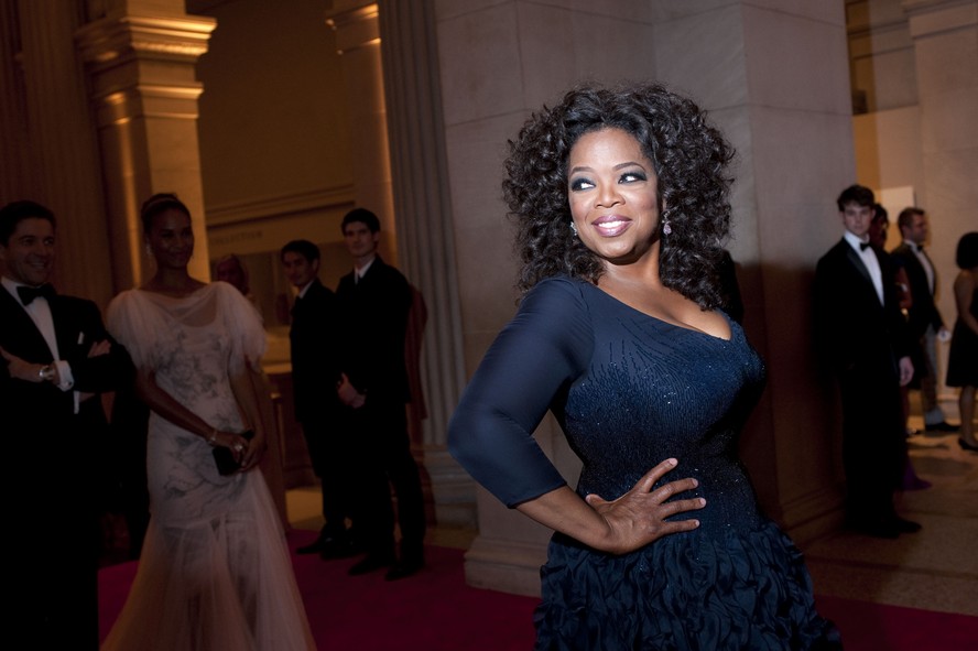 Oprah Winfrey completa 70 anos como uma das mulheres mais ricas dos ...