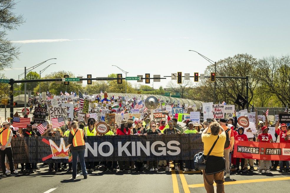 'Sem Reis': Protestos contra o governo Trump reúnem oito milhões de ...