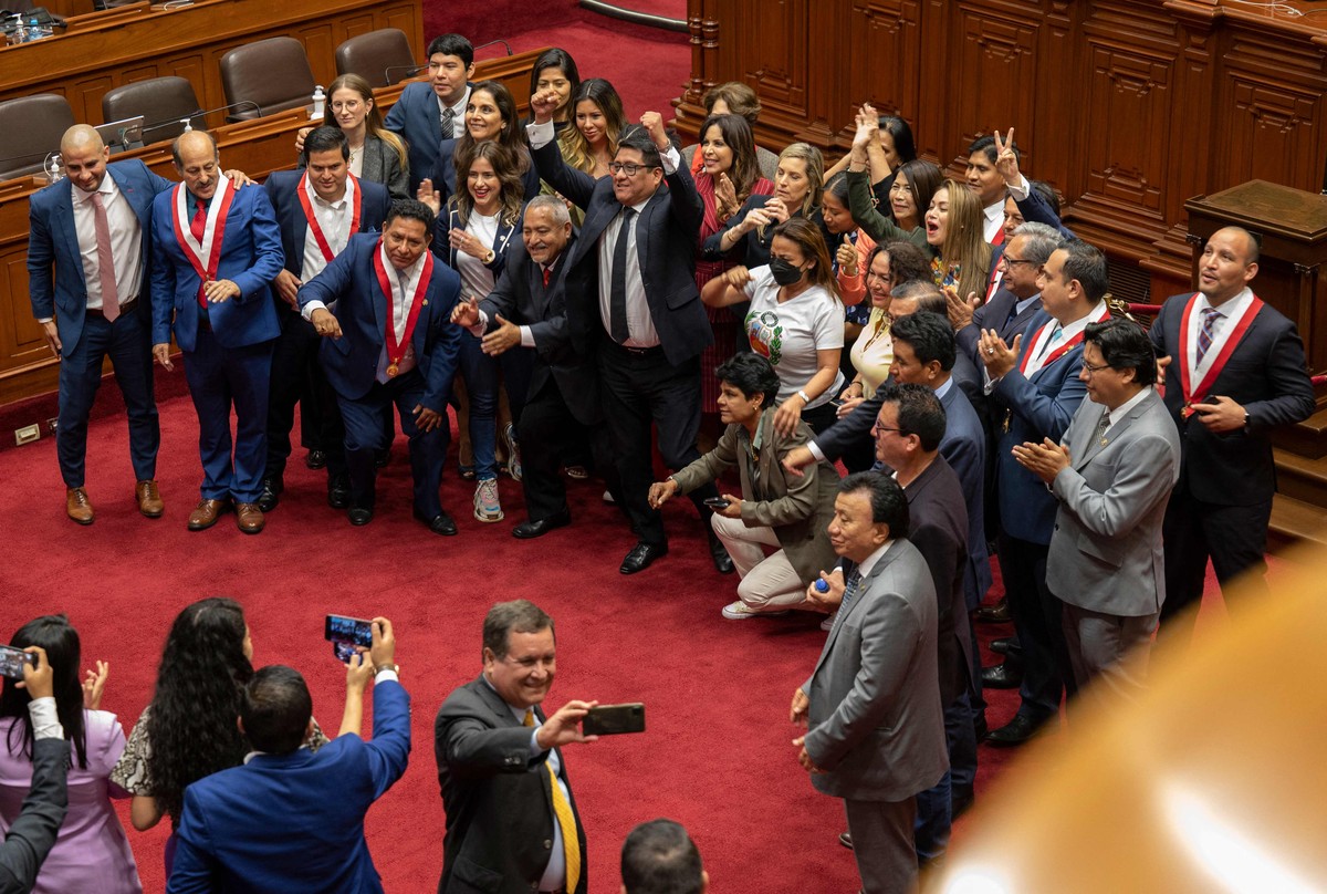 Análise: Mesmo instável, democracia peruana reagiu rápido