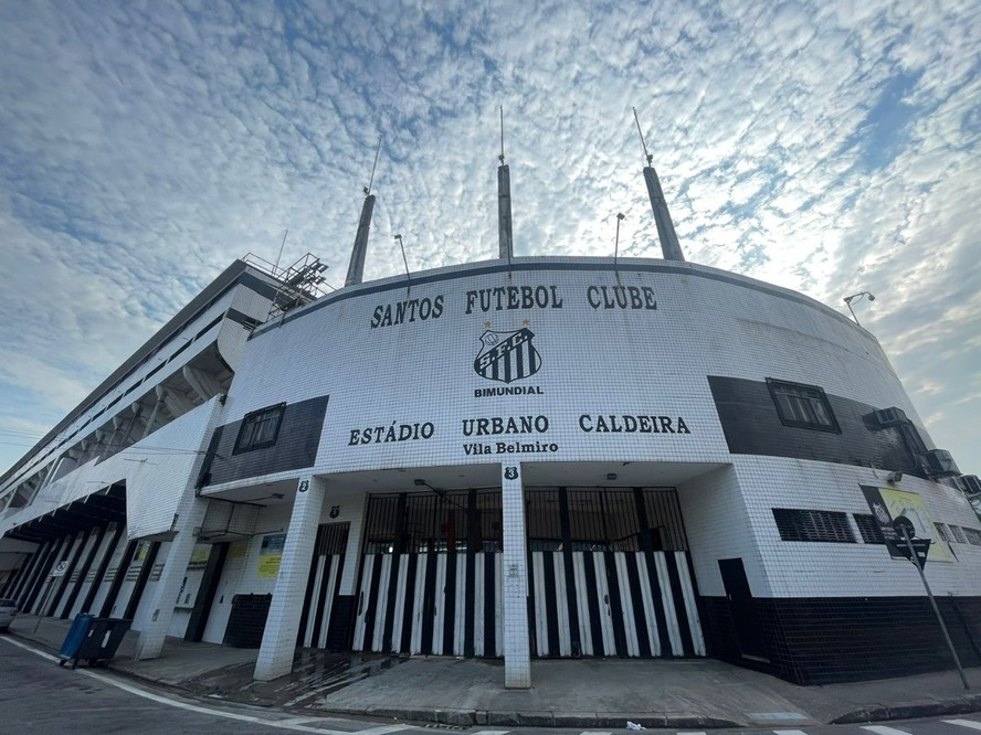 Conheça a Vila Belmiro, o estádio do Santos onde será o velório de Pelé