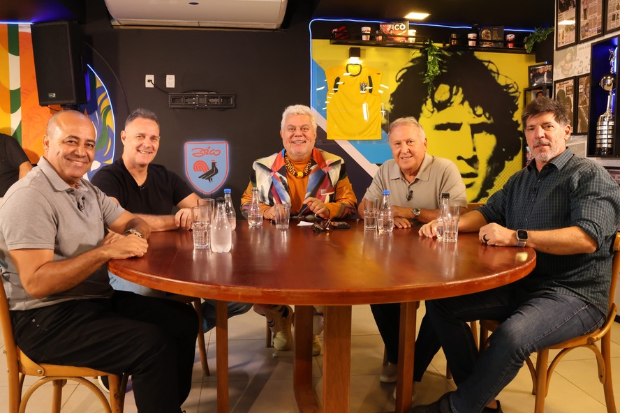 Milton Cunha faz um “rolé” com Zico, Gottardo, Germano e Ailton Ferraz