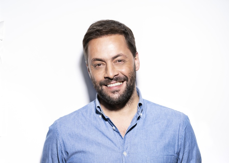 Português António Zambujo estreia turnê no Brasil com show inédito no ...