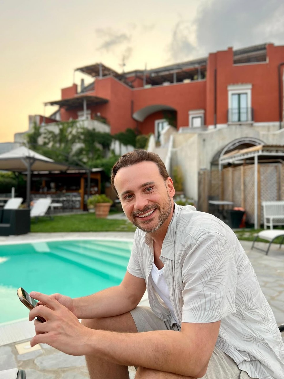 Conheça o produtor Léo Fuchs, que ganhou destaque após foto com ...