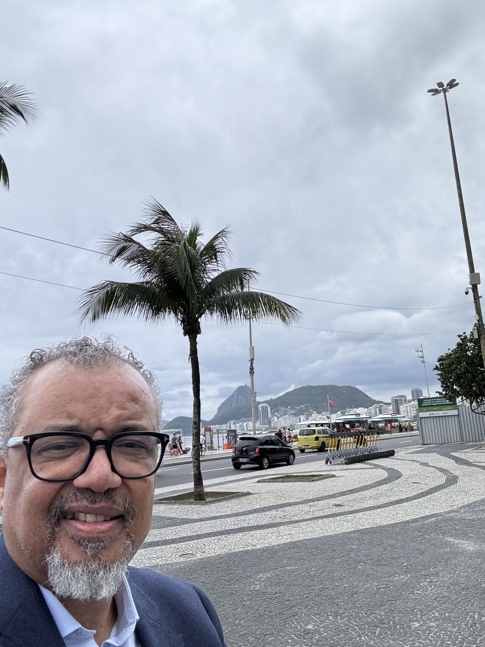 Tedros Adhanom, diretor-geral da OMS, recebe alta após passar noite em ...