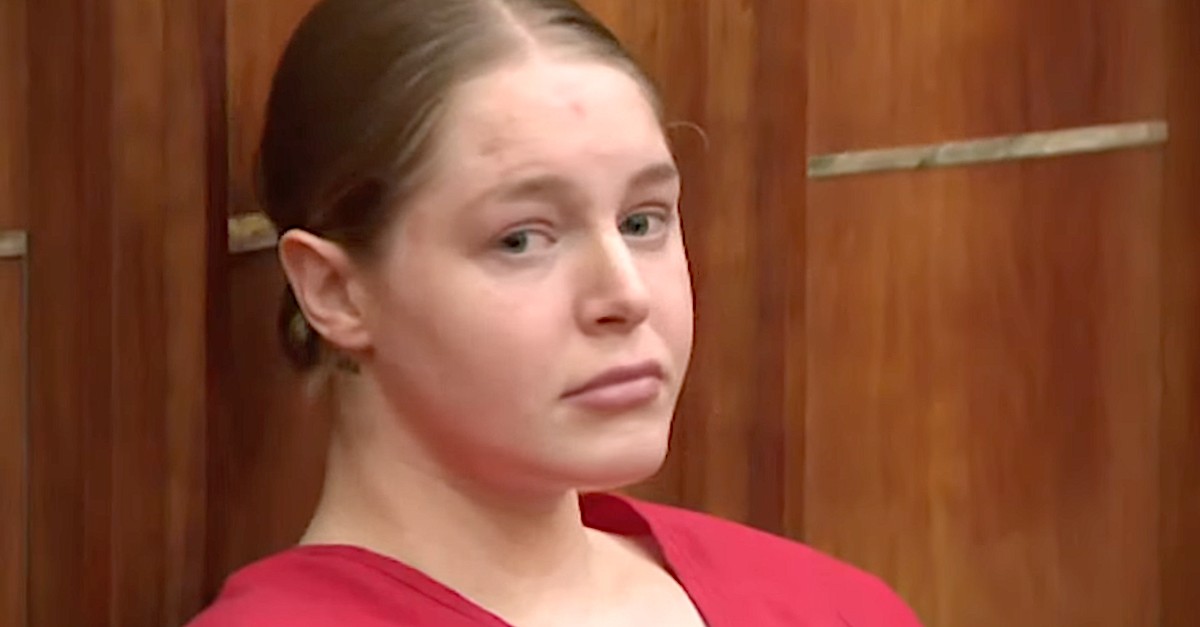 Modelo do OnlyFans que matou namorado nos EUA é processada por família ...