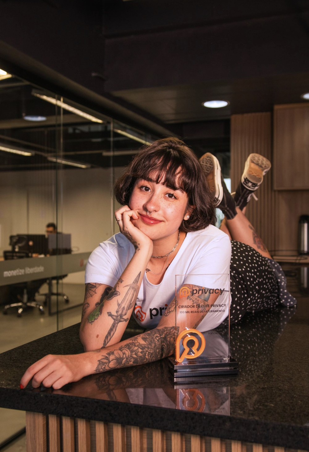 'Quer me ver pelada?': criadora de conteúdo erótico comenta polêmica ...