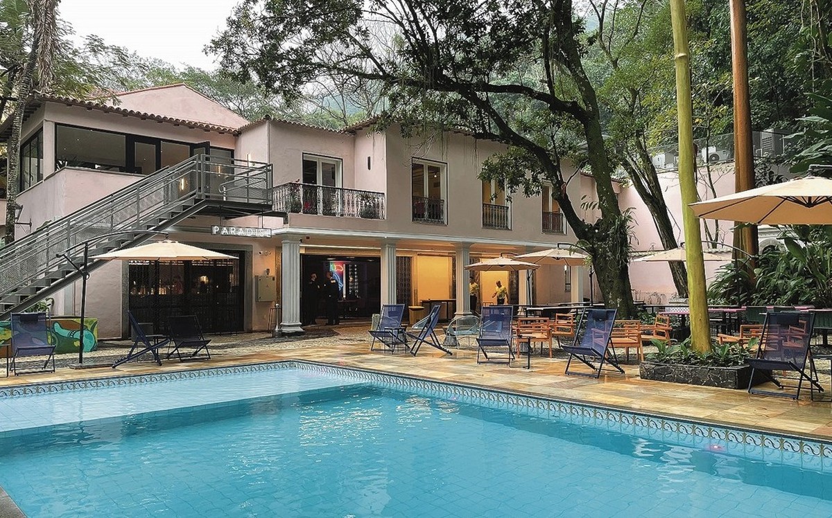 'A piscina do hotel no Largo do Boticário é aberta?' Colunista responde