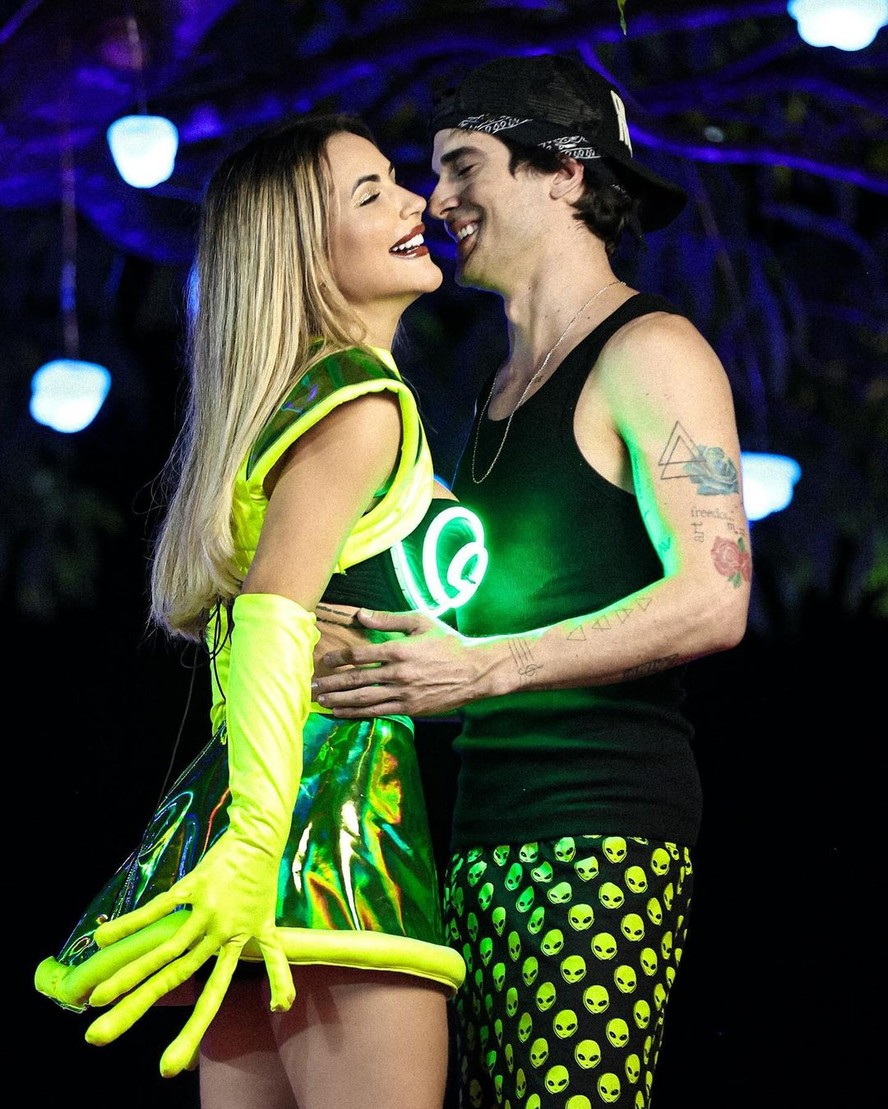 Fiuk e Deolane: de música em declaração a viagem juntos, veja sete ...