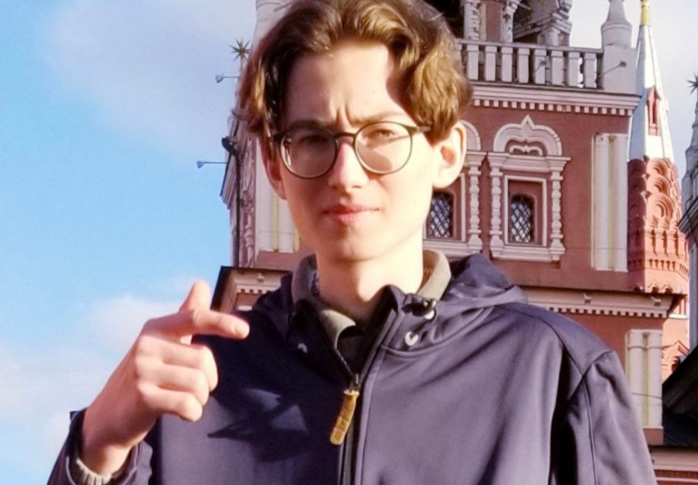 Quem são os prisioneiros libertados na maior troca entre Rússia e ...