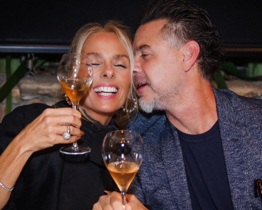 Casada há 14 anos, Adriane Galisteu dá dica para amor não esfriar: ‘Só ...