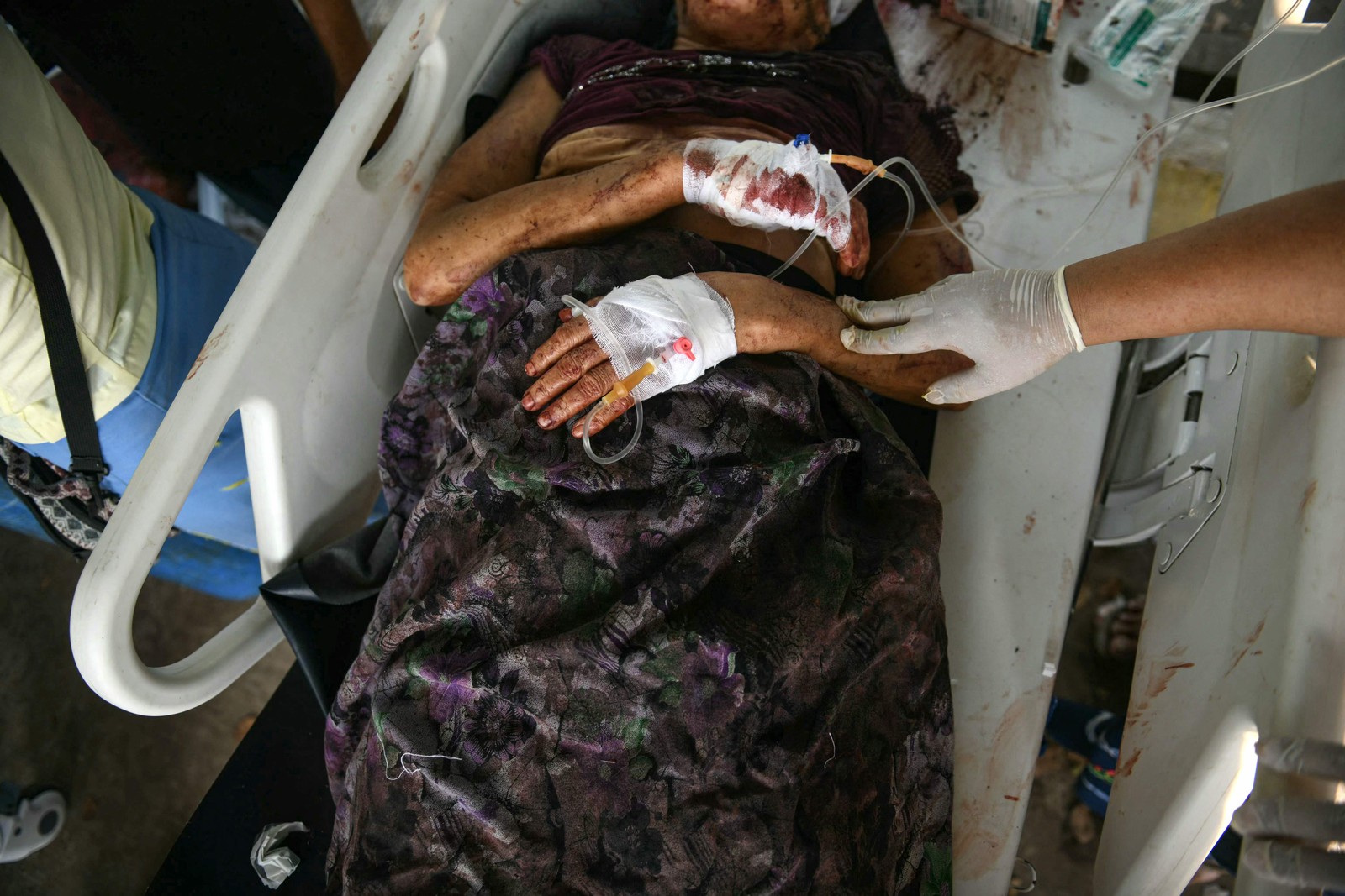 Terremoto destrói emergência de hospital de Mianmar, e 'fila de feridos ...