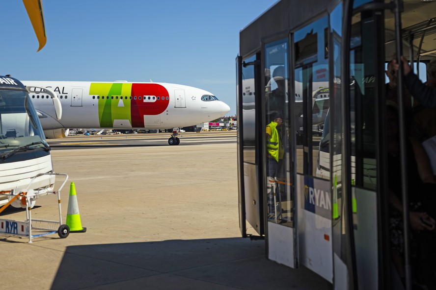 TAP deve se unir a grande grupo de aviação ‘em breve’, diz CEO