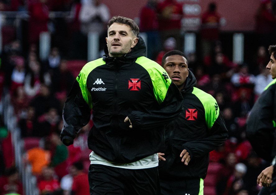 Ainda sem Coutinho, Vasco inicia, contra o Atlético-GO, sequência de ...