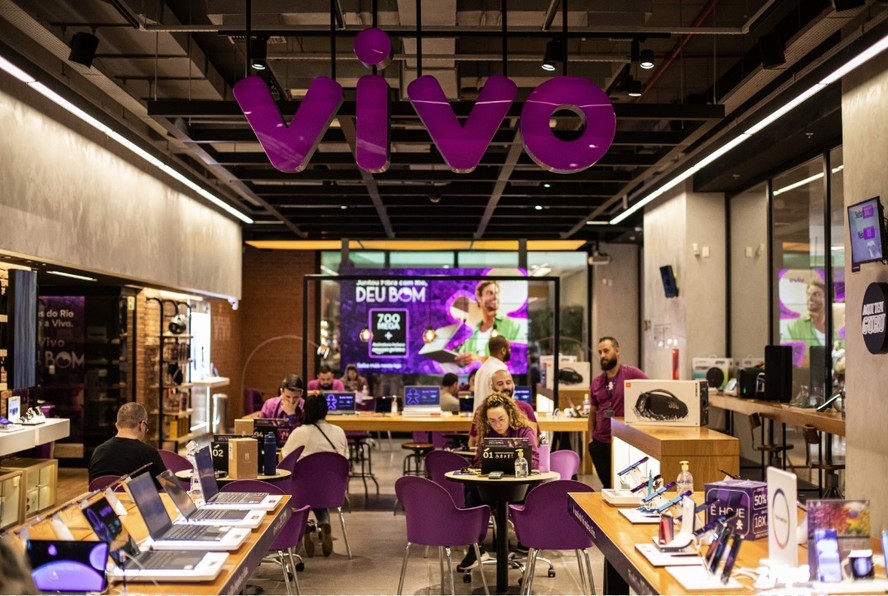 Operadoras de telefonia entram no mercado de crédito. Vivo recebe aval ...