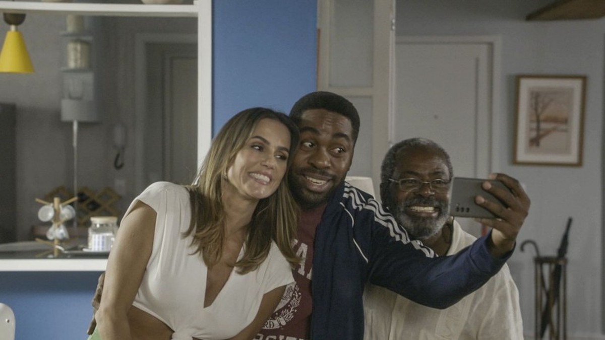 Em 'Elas por elas', Lázaro Ramos volta às novelas como o icônico Mário ...