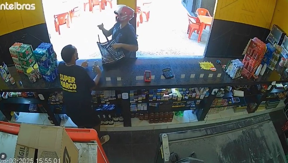 Ex-deputado Paulo Melo é alvo de operação por esquema de caça-níqueis e ...