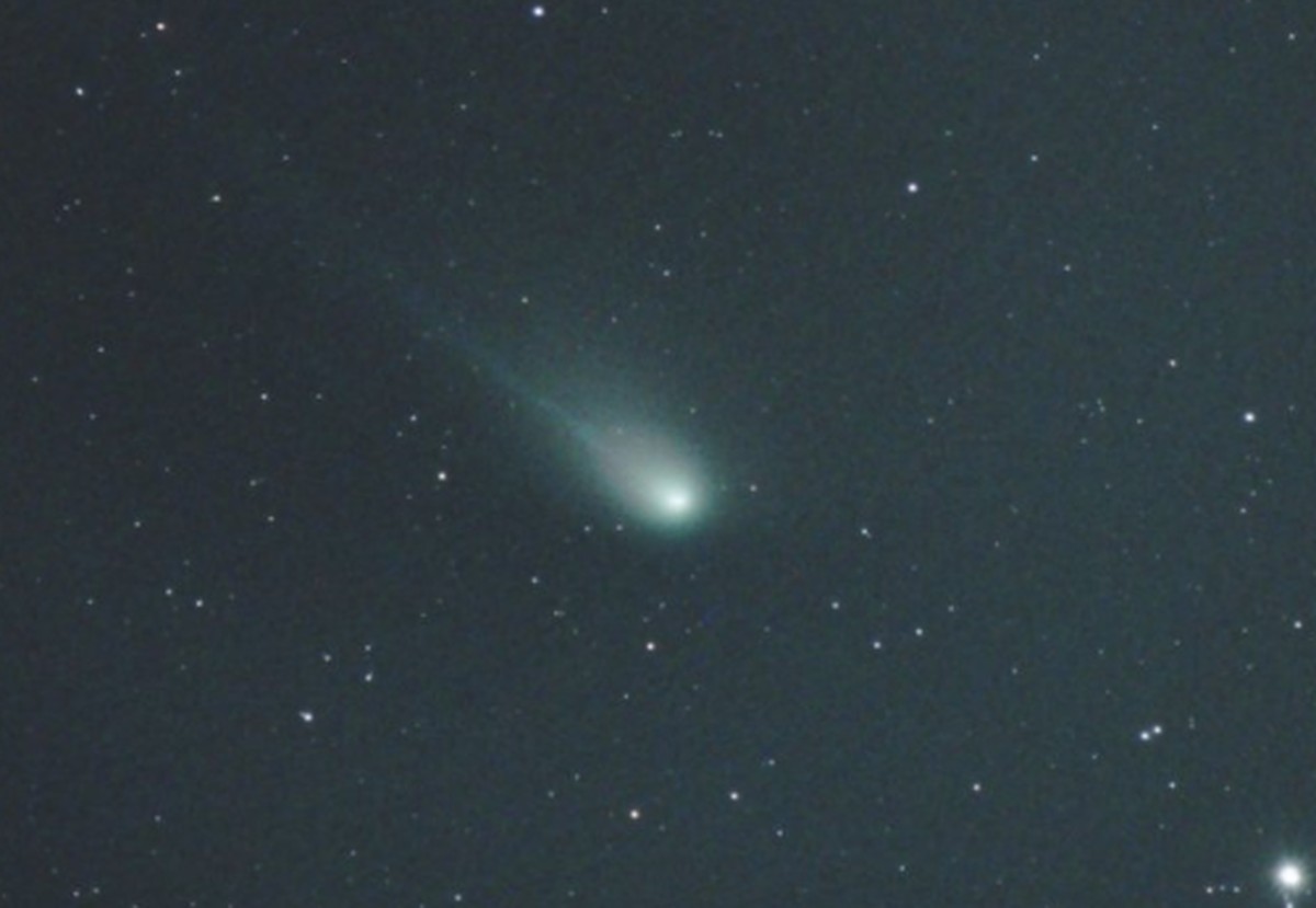 Cometa que passa pela Terra uma vez a cada 69 anos foi visto neste ...