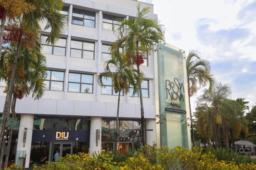 Empresa fatura R$ 100 milhões ‘expatriando’ brasileiros para os EUA e a ...